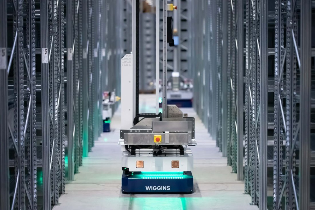 How to maximize efficiency of order picking with autonomous mobile picking